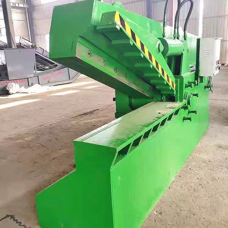 Alligator Scrap Metal Shears